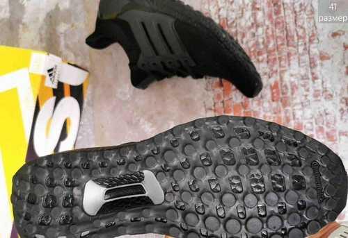 Кроссовки для бега adidas ultraboost v4
