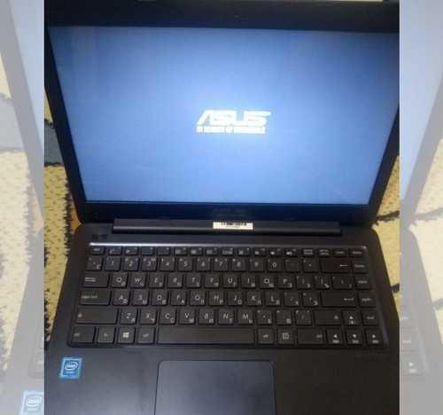 14" ASUS E402S, Pentium, RAM 4 ГБ, 500 ГБ, Intel HD Graphics
