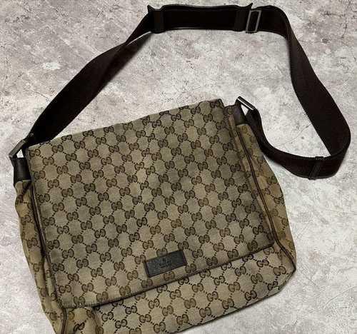 Сумка Gucci GG Supreme Monogram Shoulder Bag