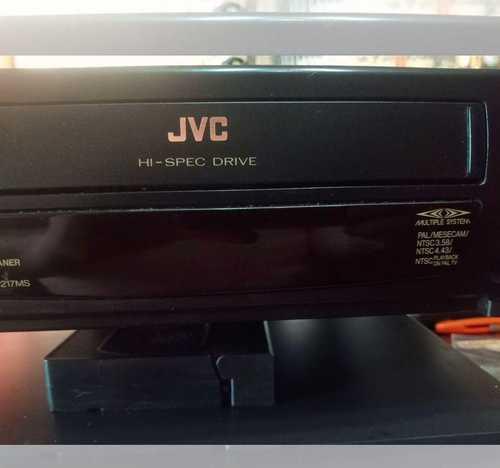 Видеомагнитофон JVC