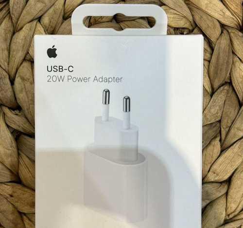 Сетевое зарядное устройство Apple USB-C 20W