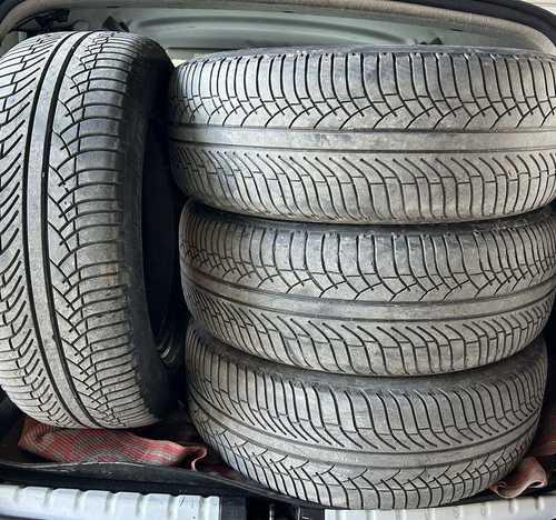 Michelin Latitude Diamaris 215/65 R16