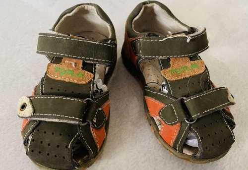 Детская обувь для мальчика 24-26 размер