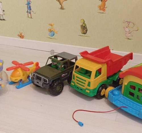 Игрушки мальчику