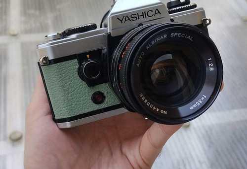 Yashica FX-D