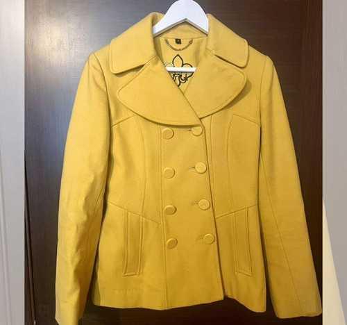 Пальто женское Guess S