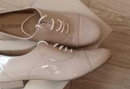 Туфли женские новые 38