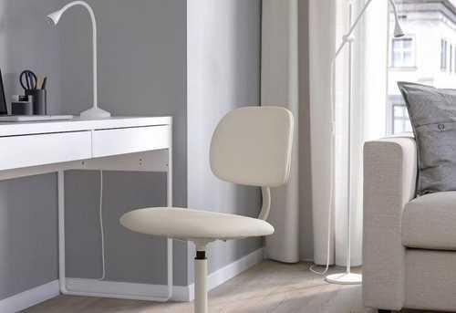 Компьютерное кресло IKEA bleckberget новое