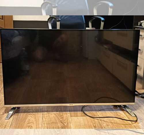 Телевизор lg SMART tv 43 бу