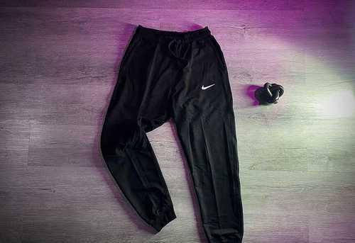 Штаны Nike черные новые