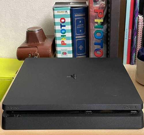 Sony playstation 4 slim