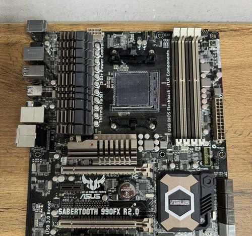 Топовая Asus Sabertooth 990FX R2.0, AM3+