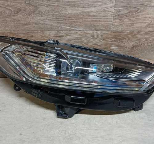 Фара правая Ford Mondeo