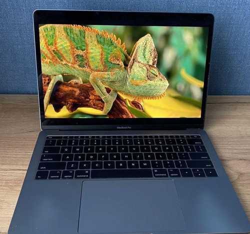 Apple Macbook pro 13 2017, 16/ 256 Gb