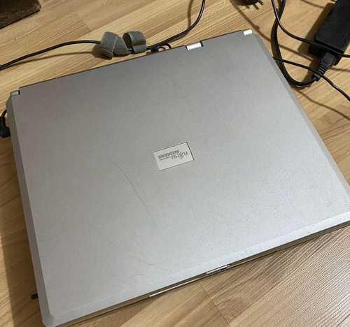 Ноутбук Fujitsu Siemens Amilo L7300