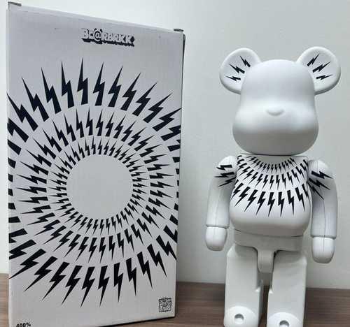 Фигурка Мишка Bearbrick 400% Neil Barrett Macau