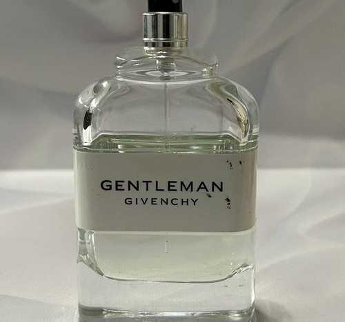 Givenchy gentleman cologne остаток 70 мл