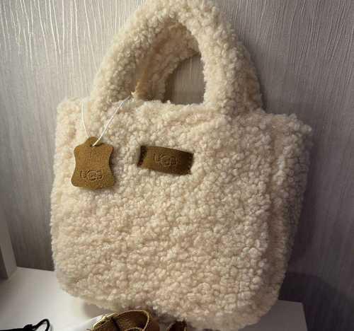 Сумка плюшевая ugg