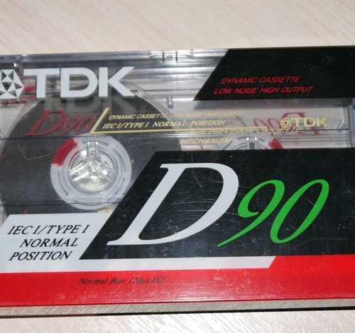 Запечатанная аудиокассета TDK D 90