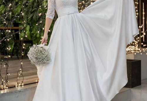 Свадебное платье атласное 44 46, белое