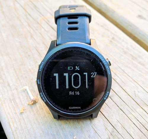 Часы Garmin forerunner 935