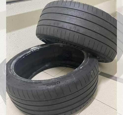 Michelin Pilot Sport 4 245/40 R19