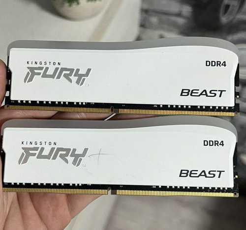 Оперативная память DDR4 16GB Kingston Fury 3200