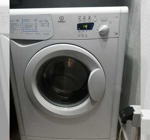 Стиральная машинка Indesit wise 10