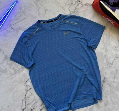 Футболка Nike Running Dri-Fit L