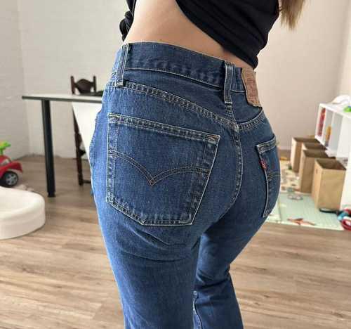 Женские джинсы levis 501 vintage