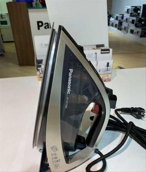 Утюг Panasonic NI-WT980LTW