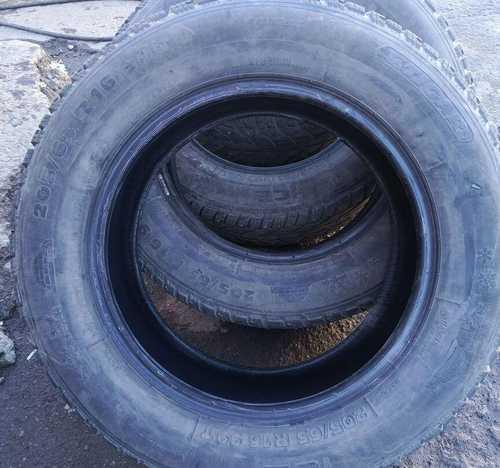 Tigar Ice 205/65 R16 99T