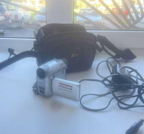 Sony handycam dcr-hc17e