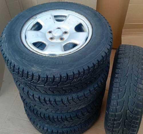 Комплект шипованных колес Hankook I Pike 205/70R15