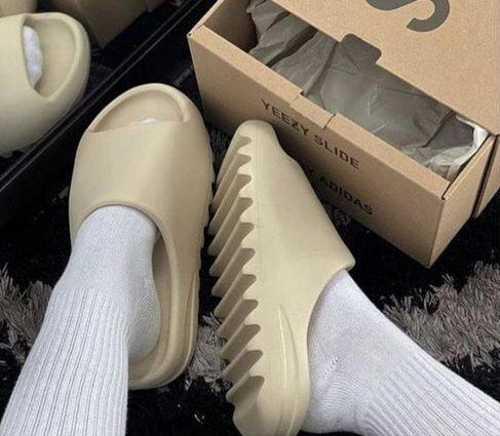 Шлепанцы adidas yeezy slide шлепанцы изи слай буст