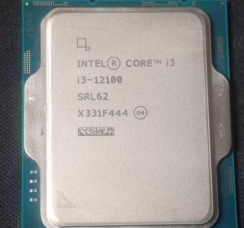 Процессор Intel Core i3-12100 с видеоядром
