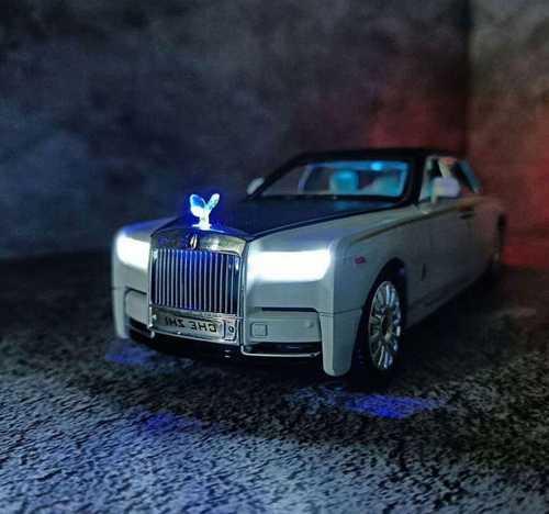 Машинка Rolls Royce Phantom