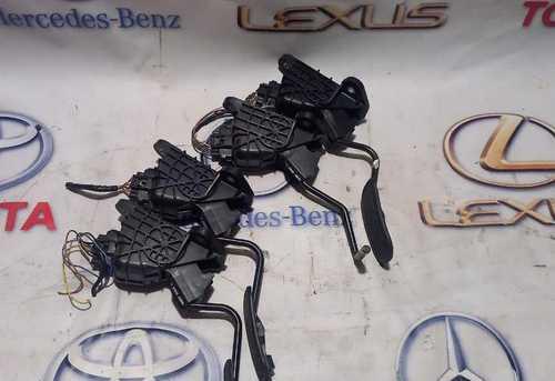 Педаль газа Lexus GS 3
