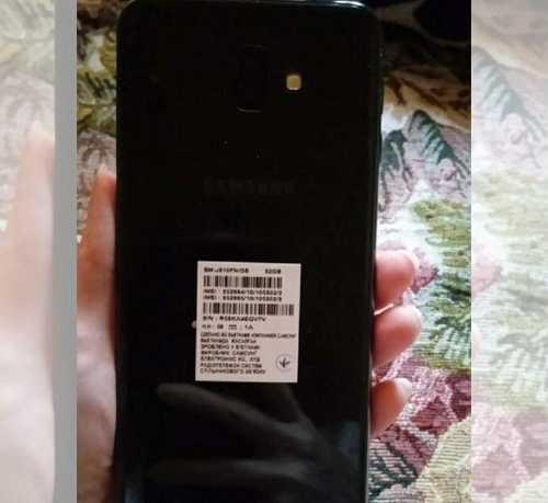 Телефон Samsung galaxy j6+