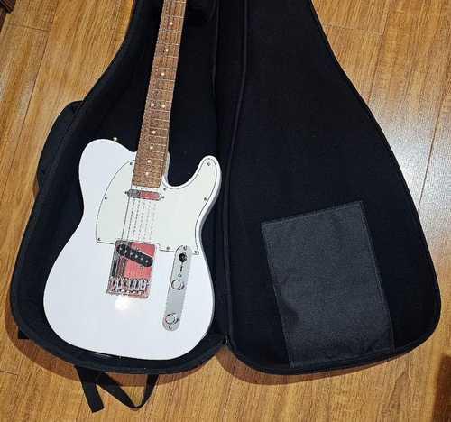 Telecaster PF Polar White