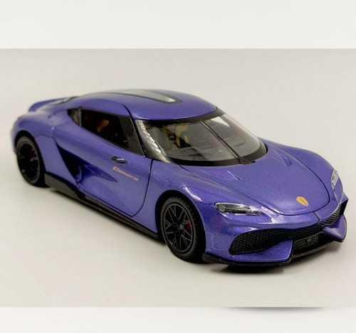 Модель автомобиля Koenigsegg Gemera 1:24