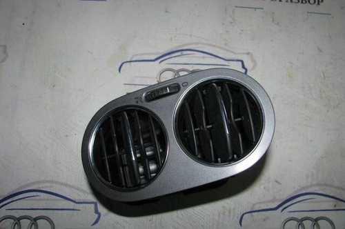 Дефлектор воздушный левый VW Tiguan 2007-2011