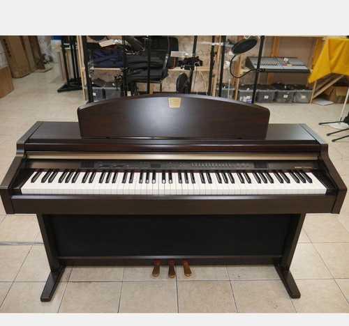 Yamaha Clavinova CLP-950 Цифровое Пианино