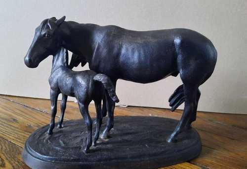 Скульптура "Лошадь с жеребенком". А.И. Посядо