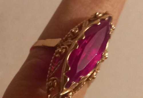 Золотое кольцо Маркиз с рубином из СССР
