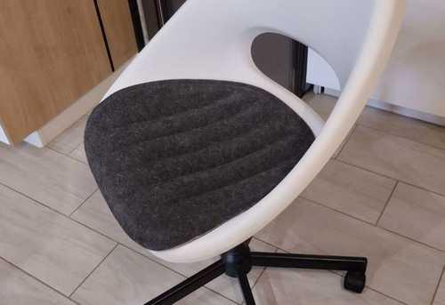 Компьютерное кресло белое бу