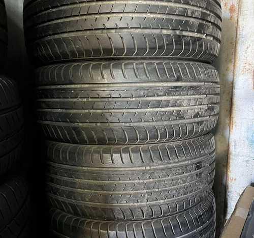 Doublestar DSU02 225/55 R17