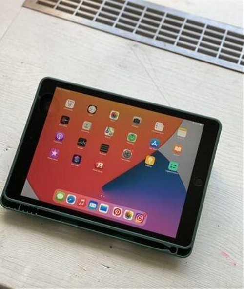 iPad 8 128gb cellular