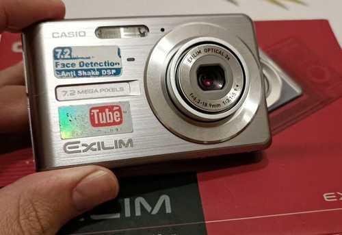 Компактный фотоаппарат Casio EX-Z12