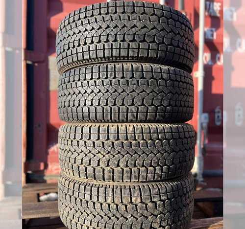 Yokohama Guardex F700S 205/55 R16